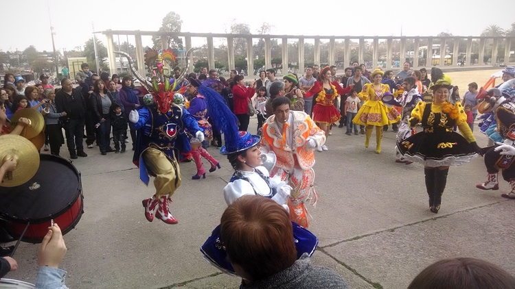 Banda Renacer se despidió en el Templo Votivo antes de viajar a China