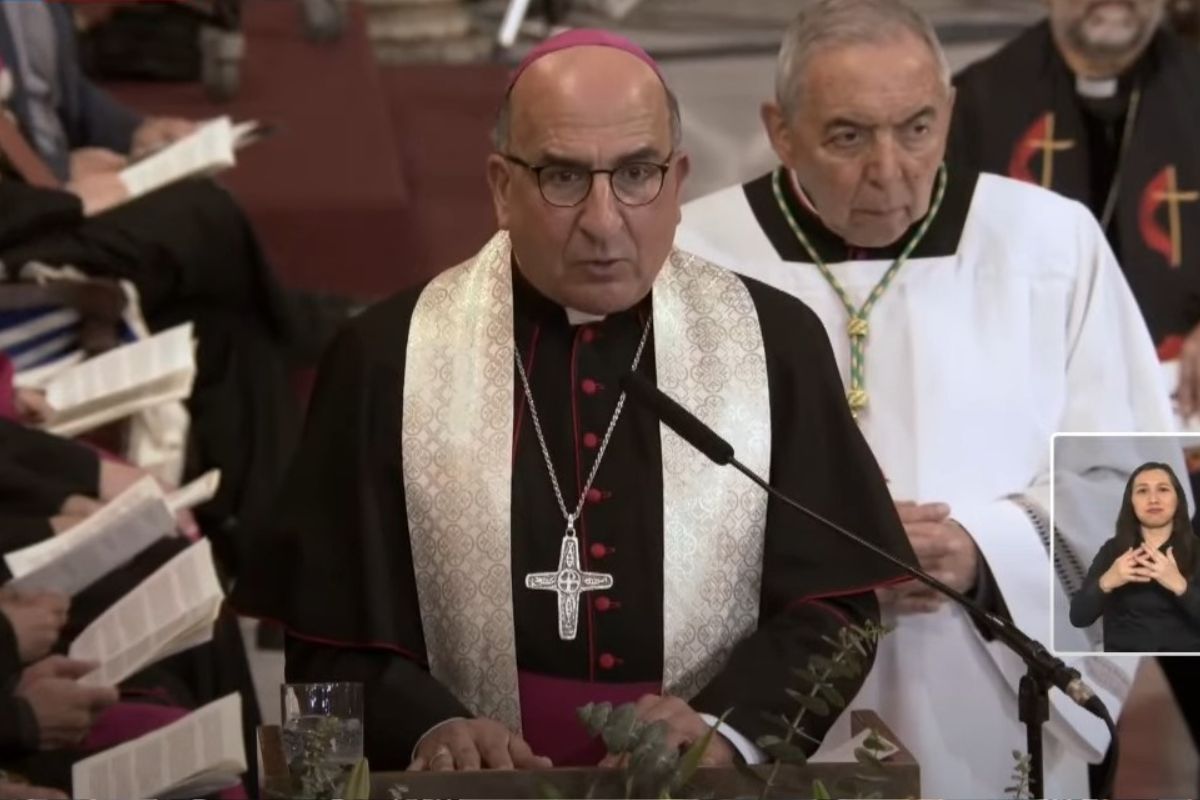"Es la hora de los valientes": Arzobispo Chomalí emplaza a líderes ...